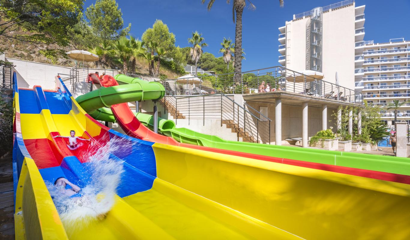 HOTEL OASIS PARK SPLASH | Calella de la Costa, Barcelona (Spain)