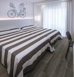 Galeria de imágenes del Hotel Oasis Park Splash, Calella de la Costa