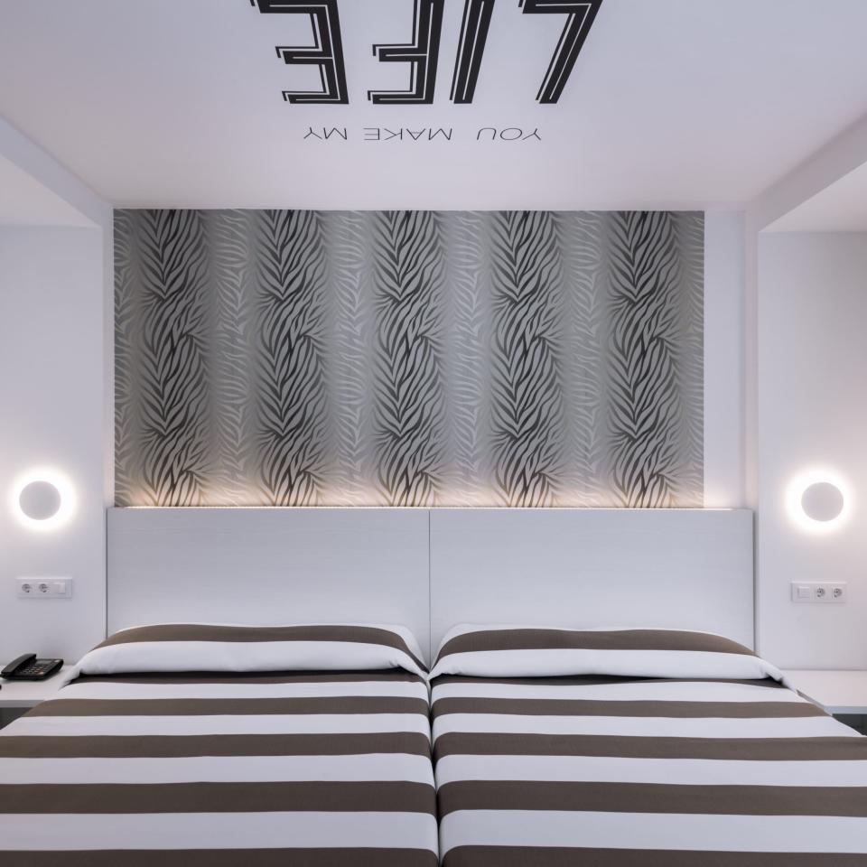 Image gallery of Hotel Oasis Park Splash, Calella de la Costa (Spain)