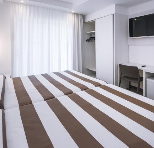 HOTEL OASIS PARK SPLASH | Calella de la Costa, Barcelona (Spain)